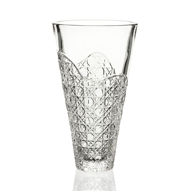 Conical vase b – Studio D Decor Qa